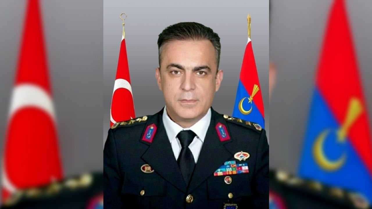 Mersin Jandarma Komutanı Çarıkcıoğlu, tuğgeneralliğe terfi etti ...